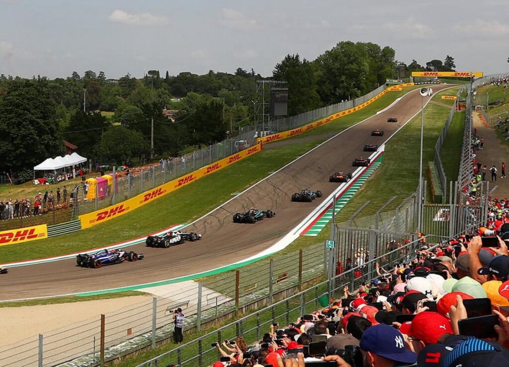 What is DRS in F1? All you need to know - VisionF1